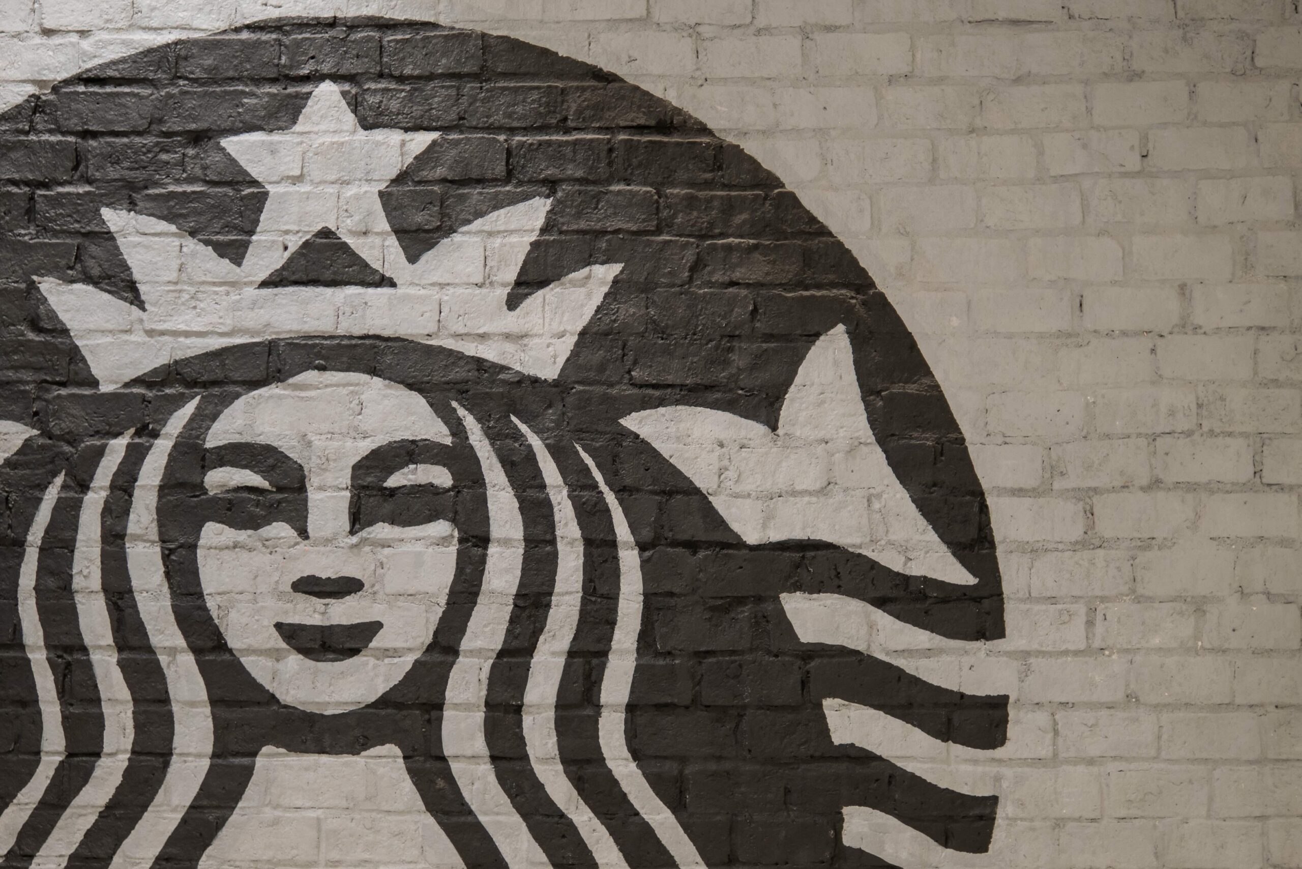 The Starbucks Logo Evolution: How History Made This World Famous Logo ...